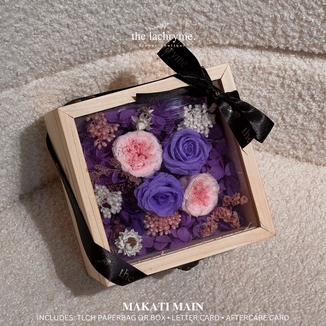 Míra | Blooms in Box | Small – The Lachryme