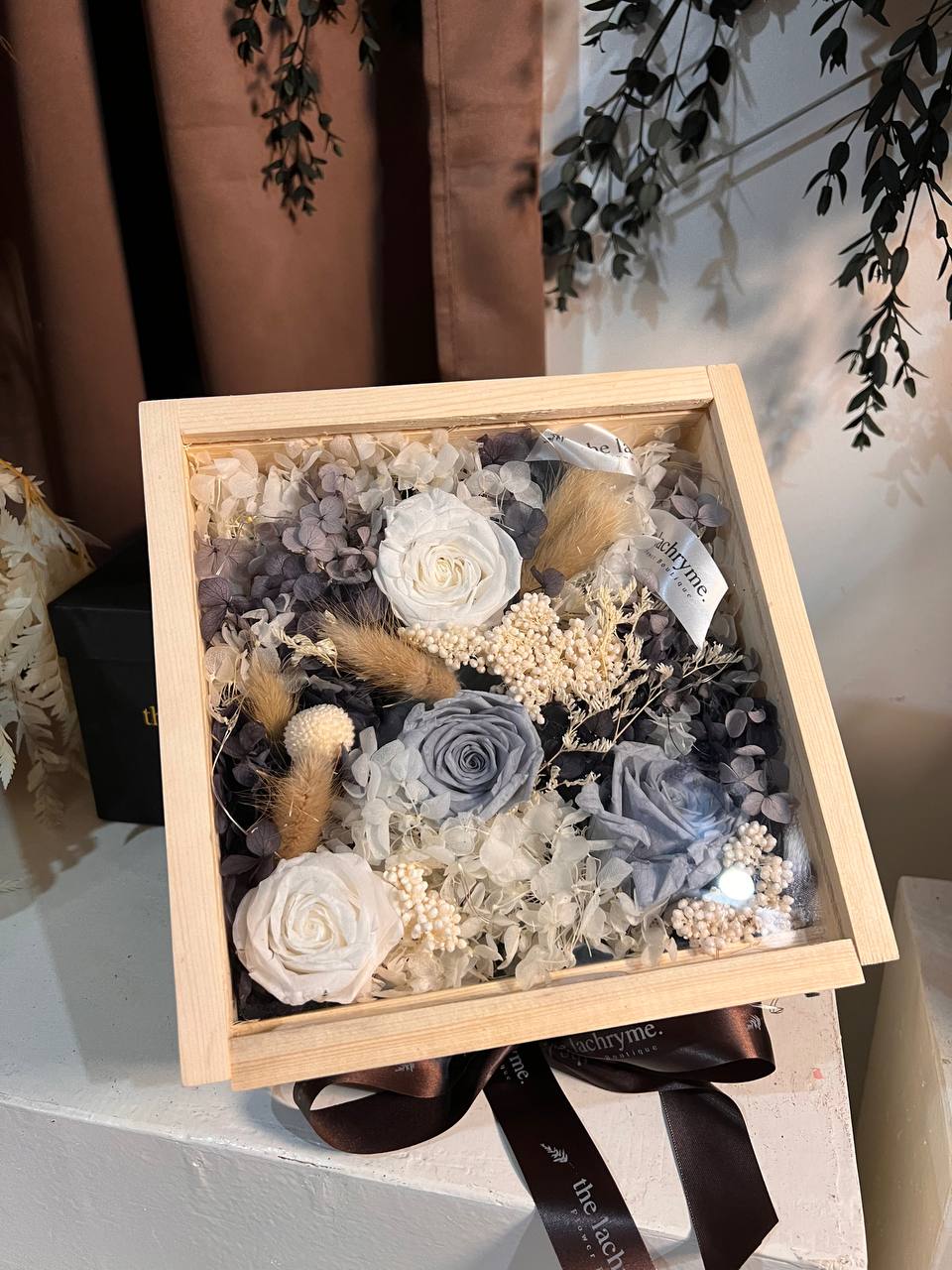 Canus | Boxed Blooms | Grande – The Lachryme